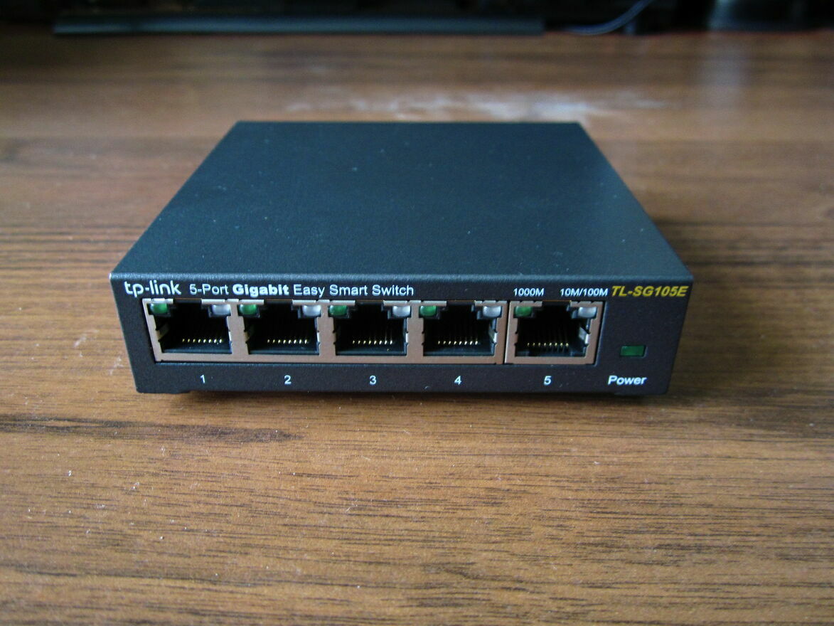 TP-Link TL-SG105E. Switch 5 portów, praktycznie nieużywany Kielce